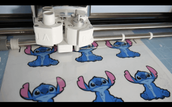 How To Make Clear Printable Vinyl Stickers - Royal Elements